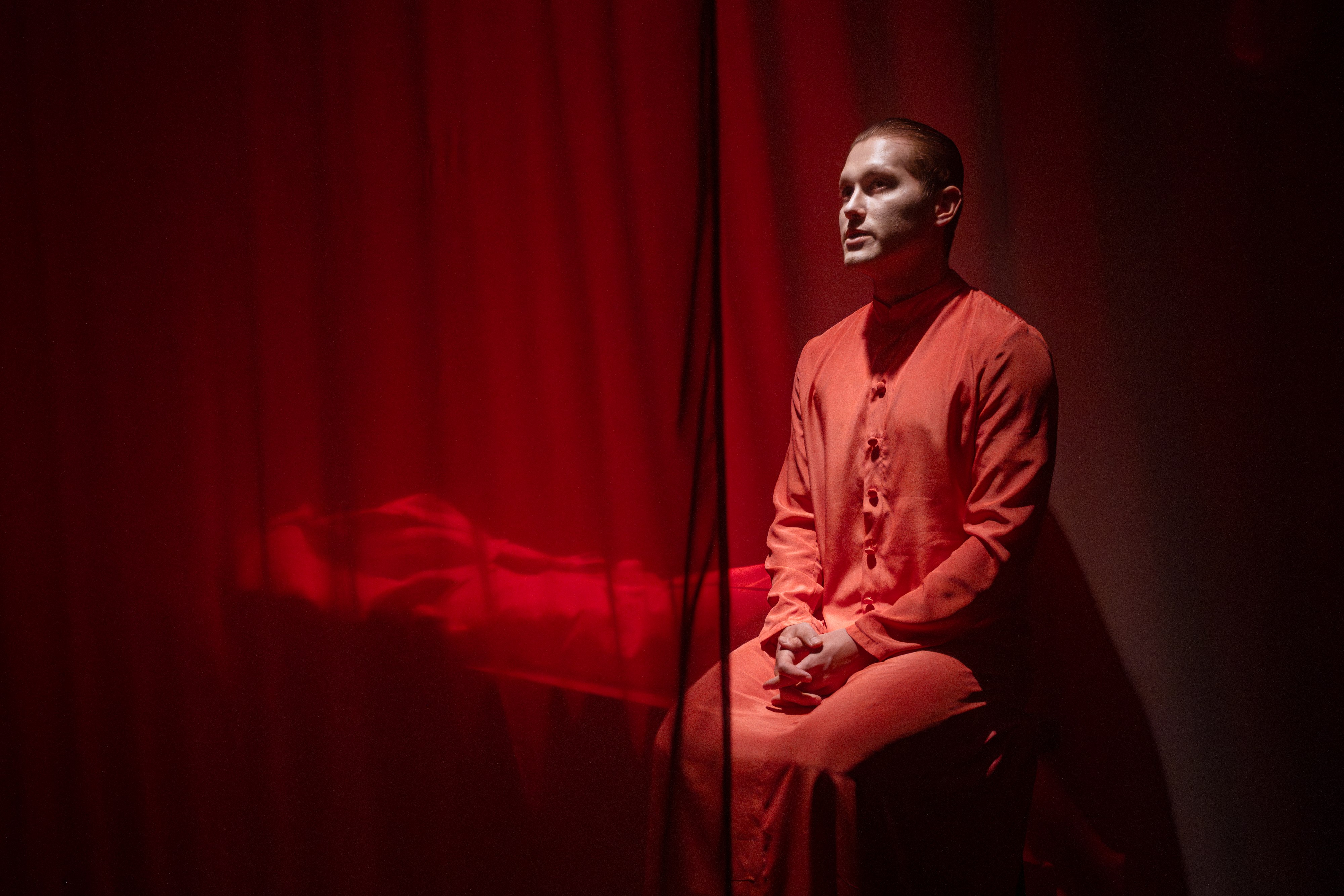 VOLÁNÍ RODU | Východočeské divadlo Pardubice