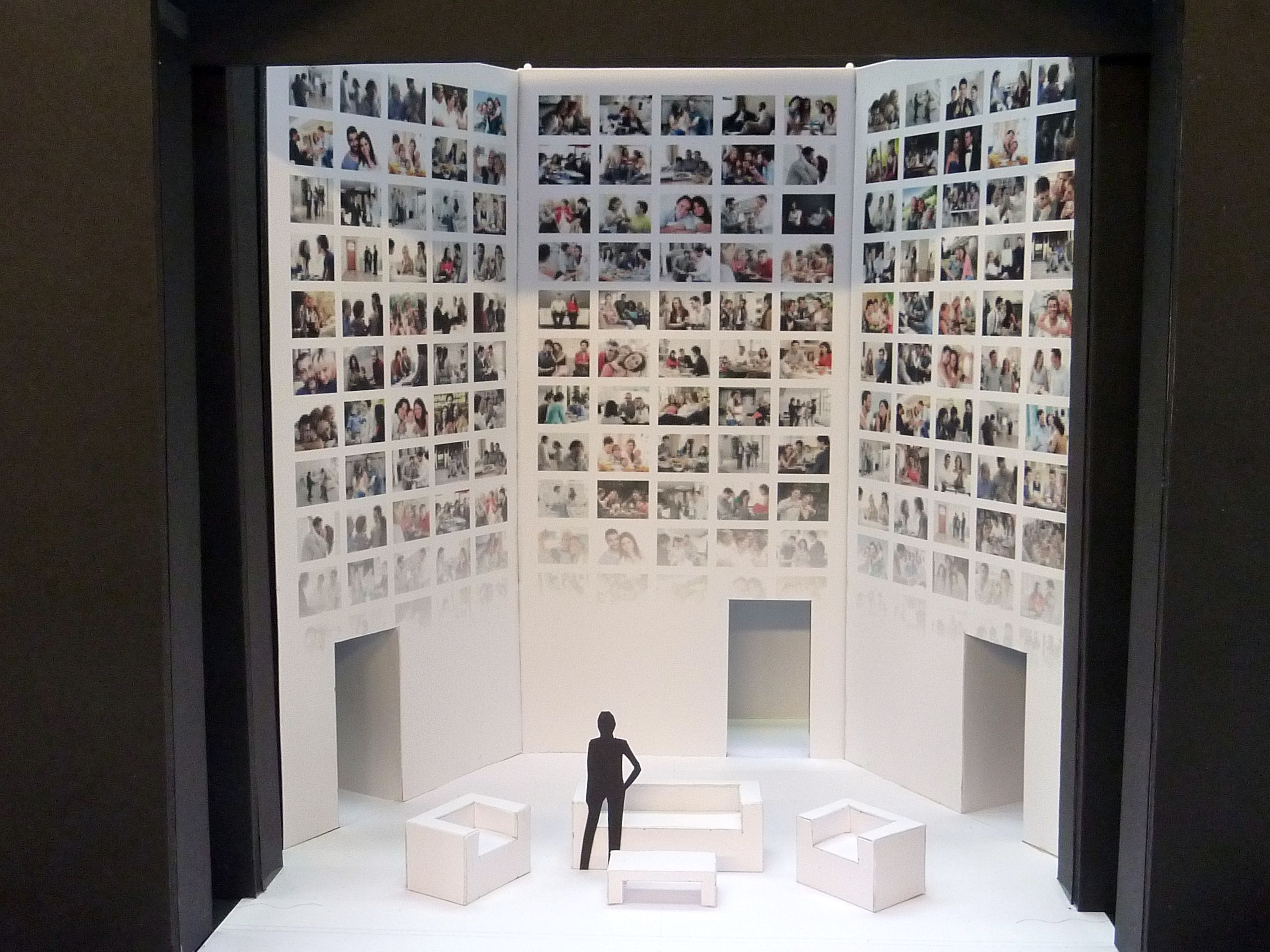 Jedenkrát předávačka pro Třikrát život | Východočeské divadlo Pardubice