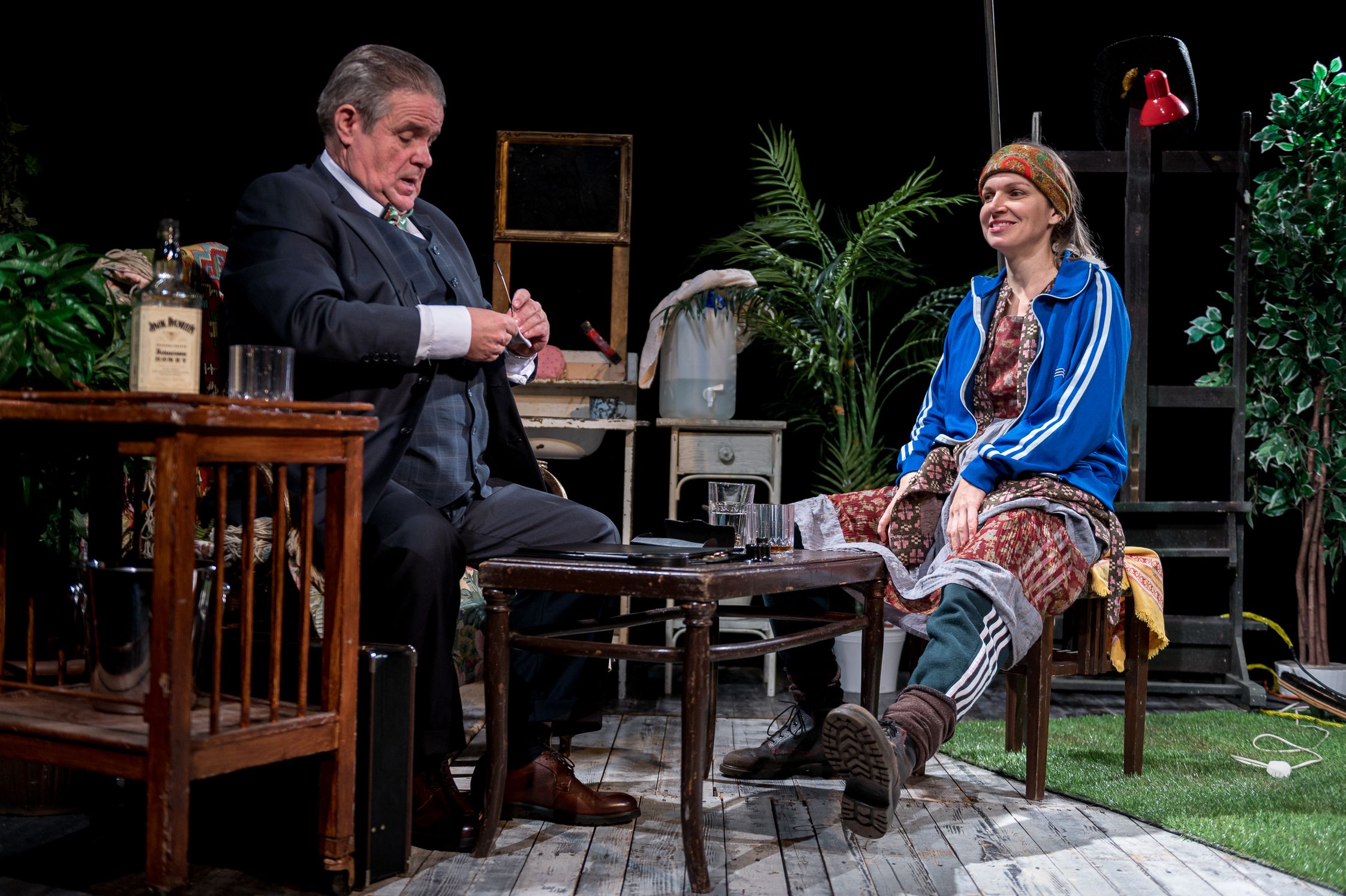 Premiéry KALIFORNSKÉ MLHY už tento víkend! | Východočeské divadlo Pardubice