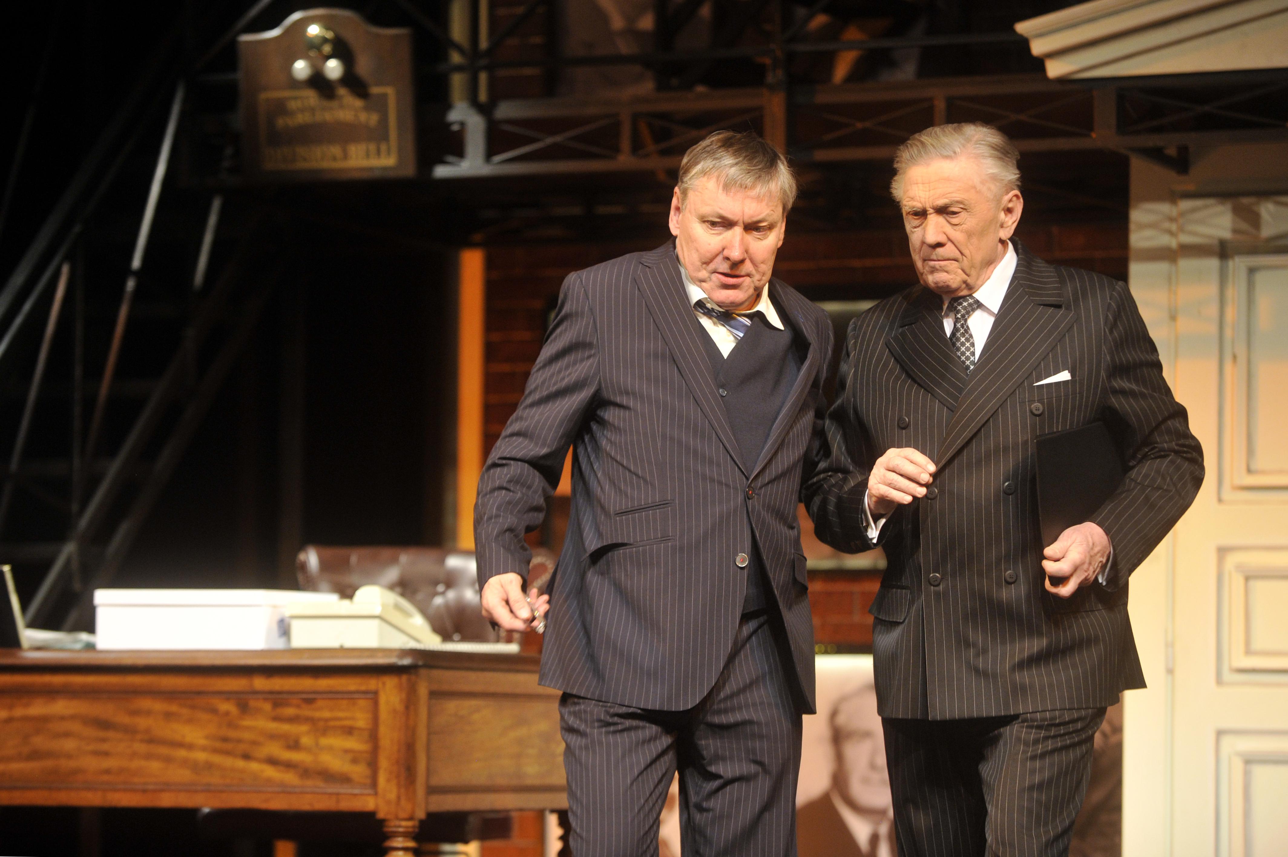 Speciální abonmá pro posluchače vysokých škol | Východočeské divadlo ...